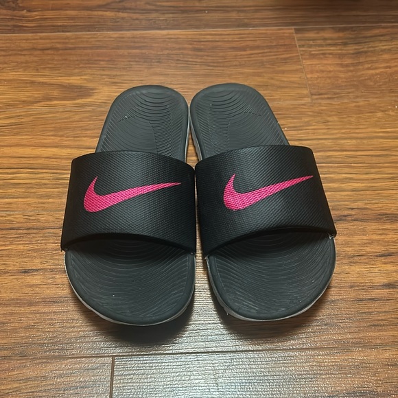 Nike | Shoes | Nike Slides Size 8 | Poshmark